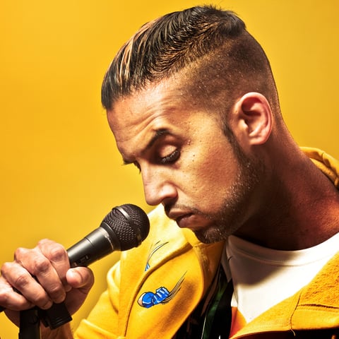 Hire Neil Leo Ross - Comedian - Stand-Up Comedian in Grimsby, ON | GigSalad