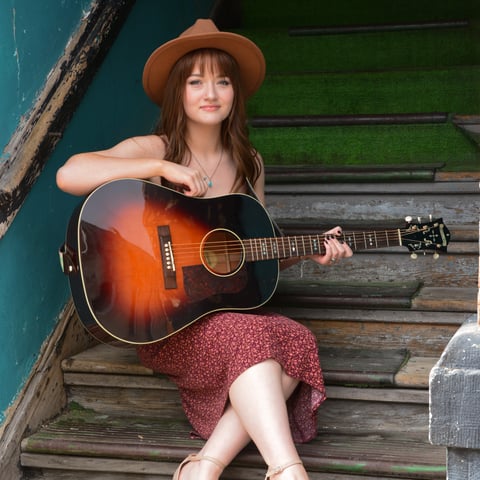 Hire Maddie Dalton - Singing Guitarist in Lockwood, MO | GigSalad