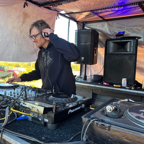 Hire Adam Arlia - DJ in Scottsdale, AZ | GigSalad
