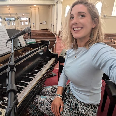 Hire Leah Jones Piano & Keyboard Music - Pianist in Cincinnati, OH ...