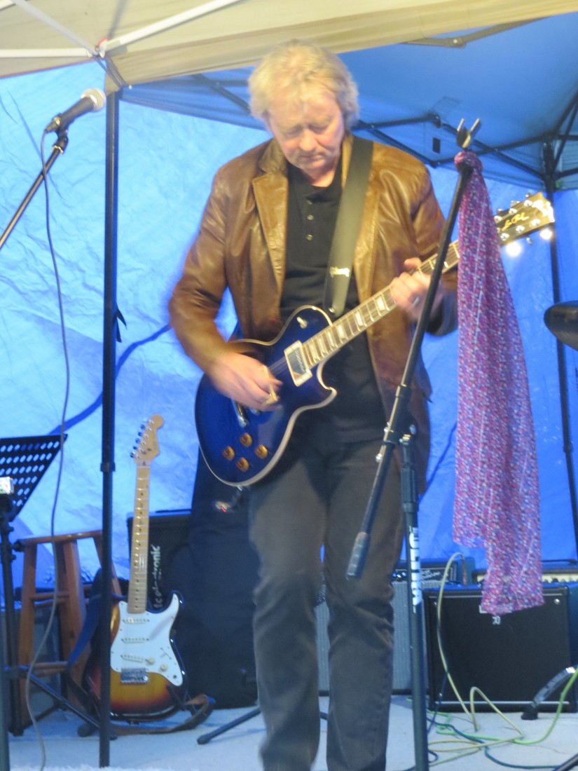 Hire Steve Prentice - Singing Guitarist - Singing Guitarist in ...