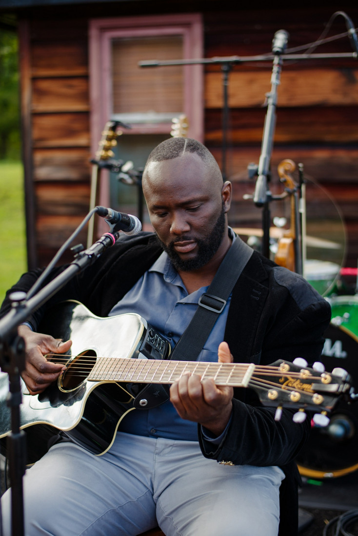 Hire Ade Adu - Wedding Singer - Singing Guitarist in Buffalo, New York