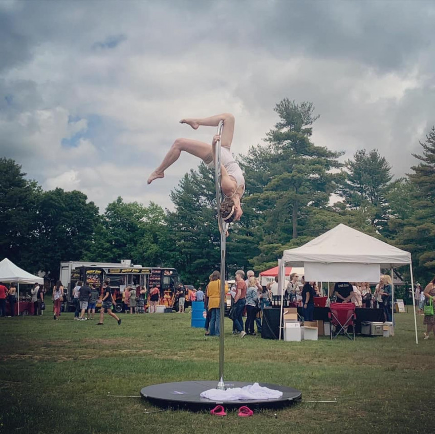 Hire Aerial Pole and Silks Dancer - Aerialist in Sturbridge, Massachusetts