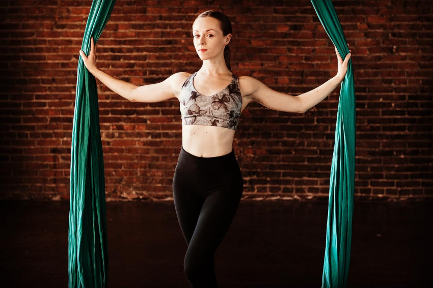 Hire Aerialist & Dancer - Aerialist in Kansas City, Missouri