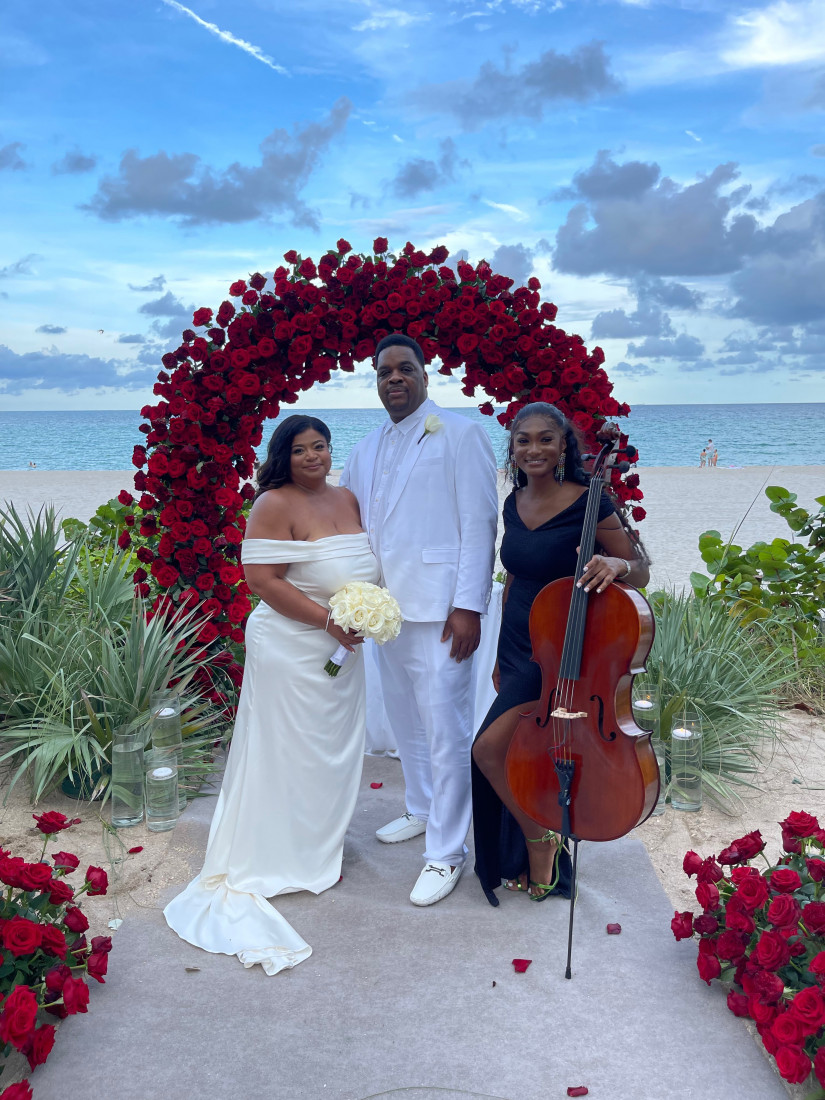 Hire Aijeecello Performance - Cellist in Miami Beach, Florida