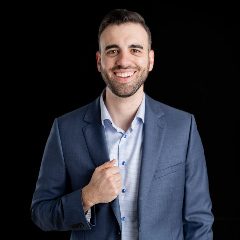 Hire Alec Dixon Magic - Magician in Birmingham, Alabama