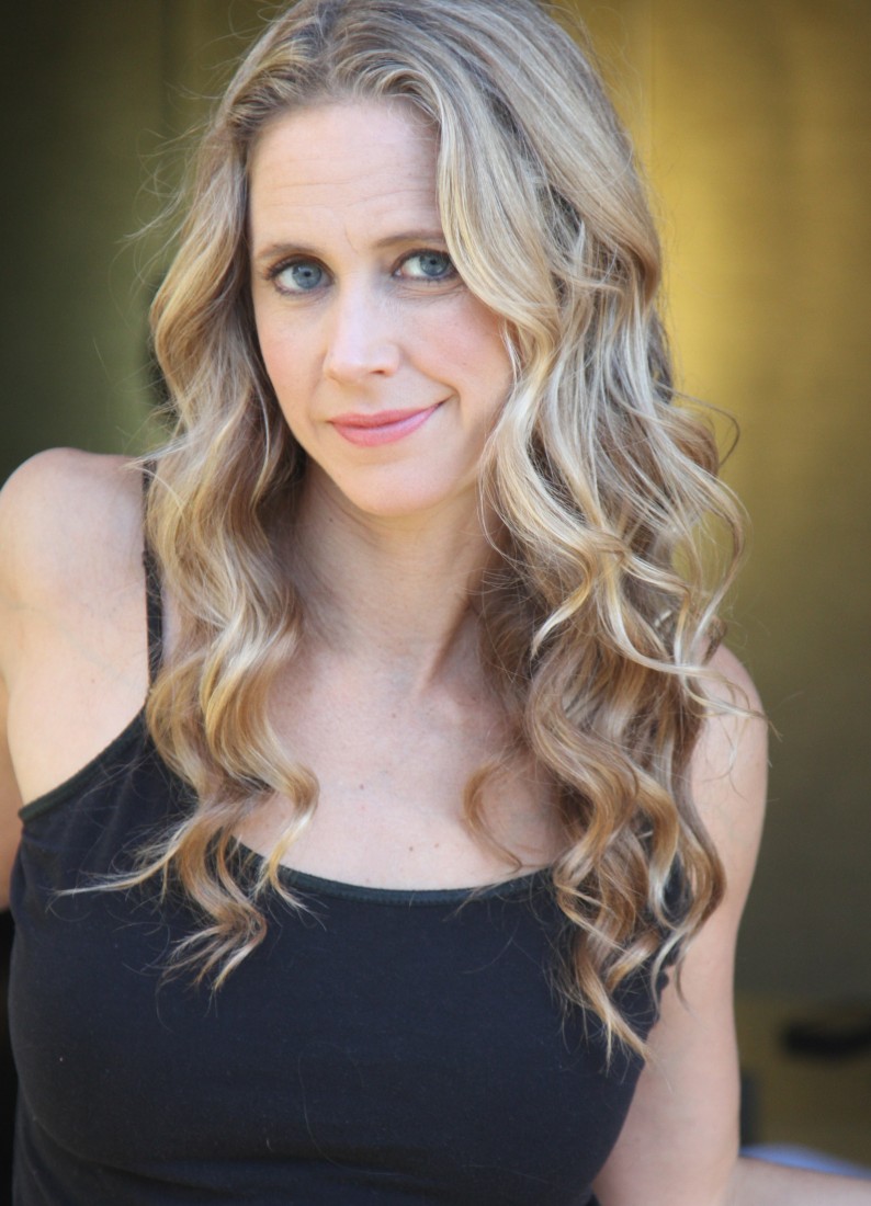 Hire Alice Cutler - Stand-Up Comedian in Los Angeles, California