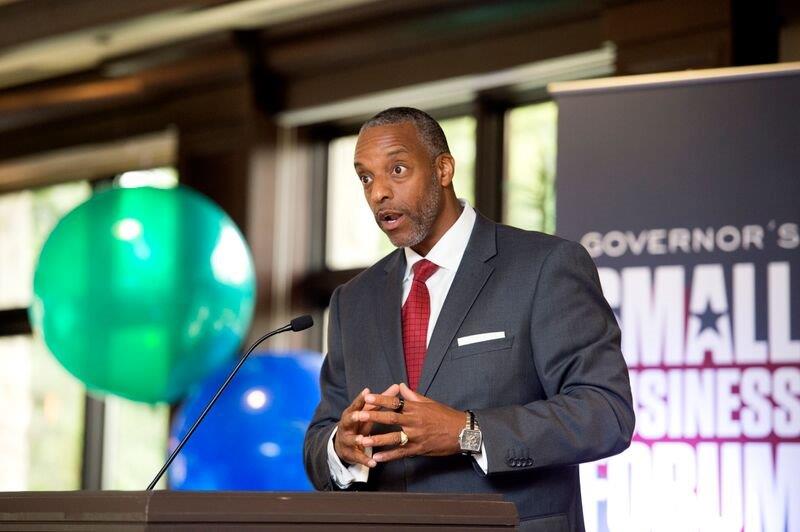 Hire Patrick E Alcorn - America's eXtreme Motivator - Leadership/Success Speaker in Dallas, Texas