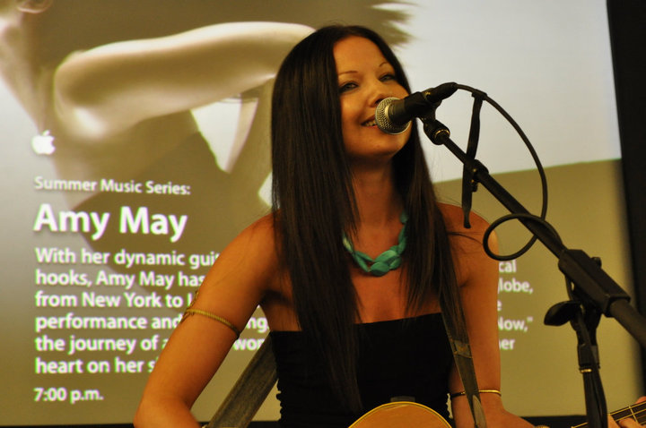 Hire Amy May - Singing Guitarist in Malibu, California