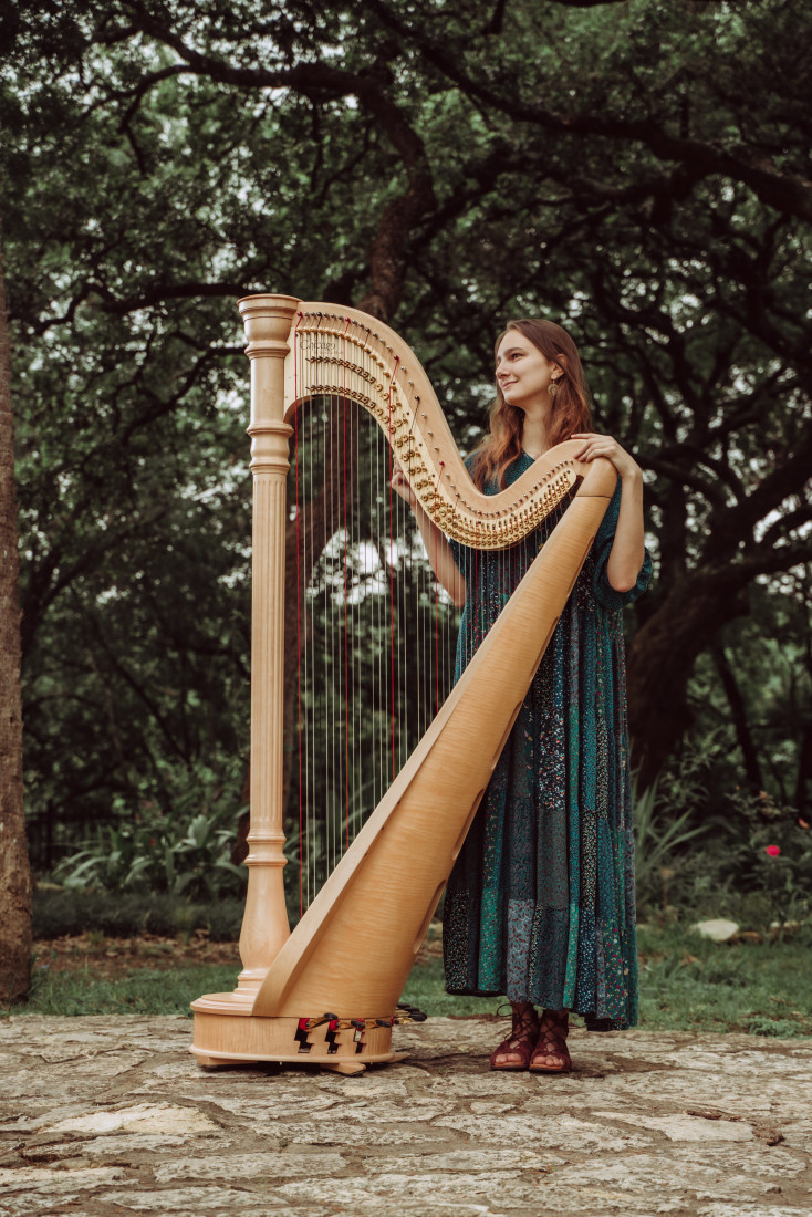 Hire Ariadna Demkov, Harpist - Harpist in Miami, Florida