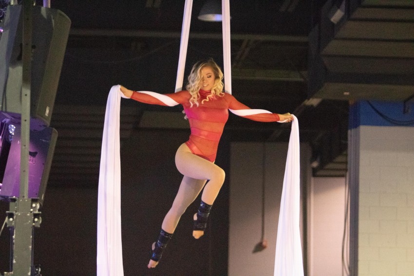 Hire Ashley Addison - Aerialist in Las Vegas, Nevada