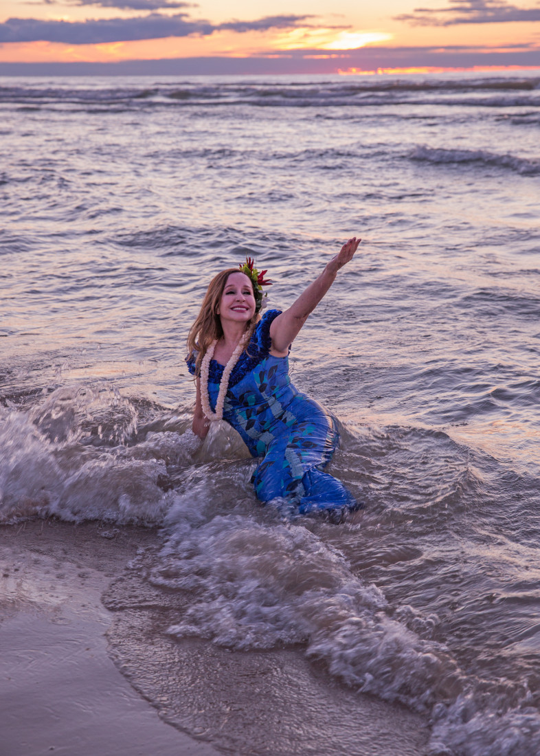 Hire Authentic Hawaiian dance. - Hula Dancer in London, Ontario
