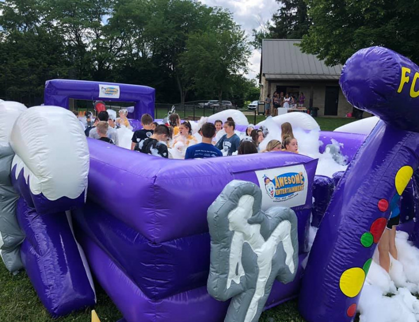 Hire Awesome Entertainment - Party Rentals in Columbus, Ohio