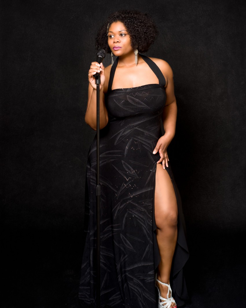 Hire Ayesha Thomas - Soul Singer in San Antonio, Texas