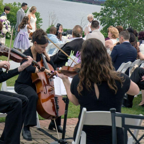 Hire Bel Canto Strings - Violinist in Hamilton, Ontario