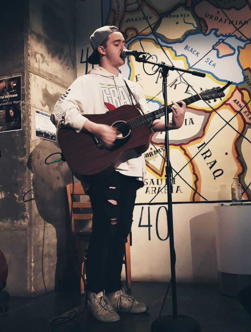 Hire Benjamin Rose - Singer/Songwriter in Madison, Wisconsin