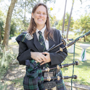 Hire Biloxi Belle Piper - Bagpiper in Biloxi, Mississippi