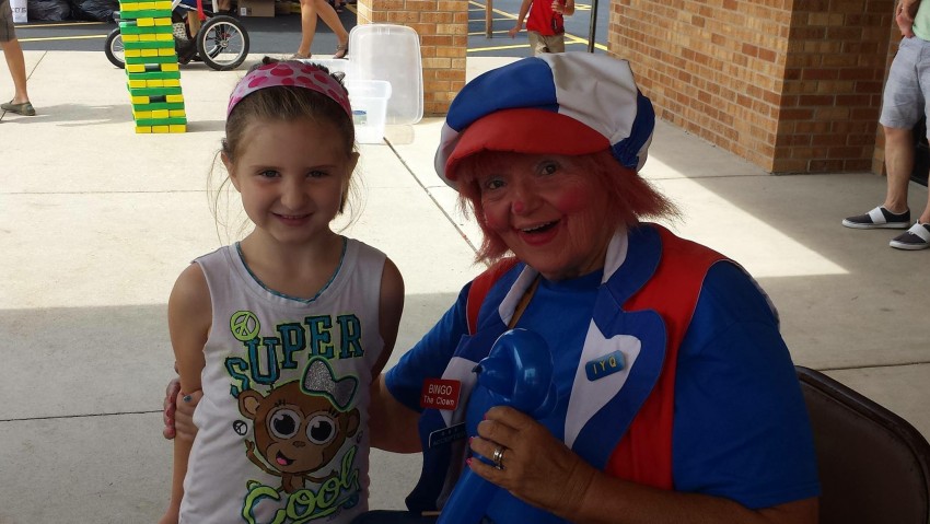 Hire Bingo the Balloon Clown - Balloon Twister in Beloit, Wisconsin