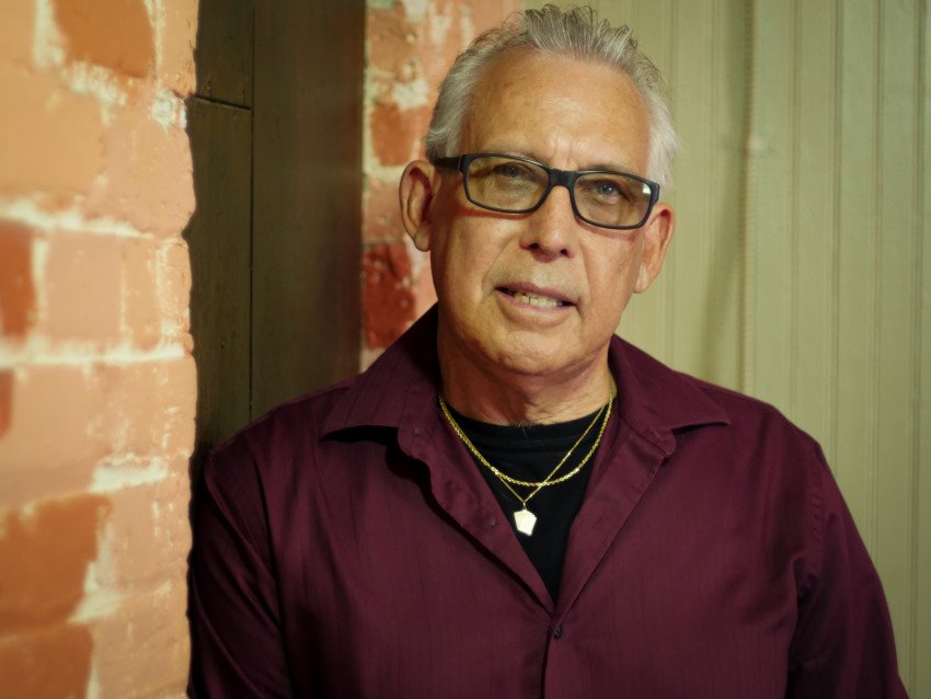 Hire Bob Burr Comedy & Magic - Comedy Magician in Palm Harbor, Florida