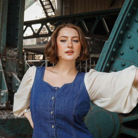 Hire Brooke Bennish - Singer/Songwriter in New York City, New York