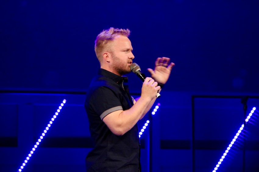 Hire Byron Trimble - Musical Comedy Act in Fenton, Michigan