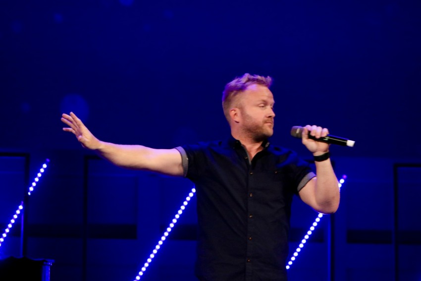 Hire Byron Trimble - Musical Comedy Act in Fenton, Michigan