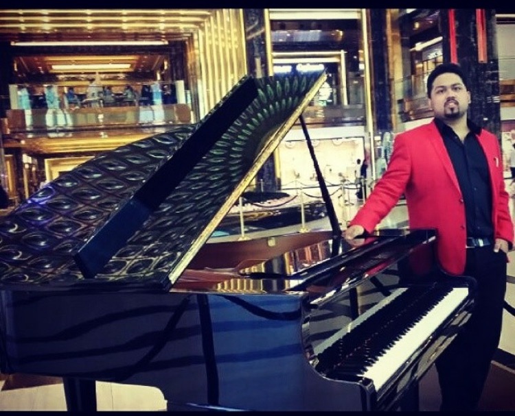 Hire Charles Fernandes - Pianist in Orlando, Florida