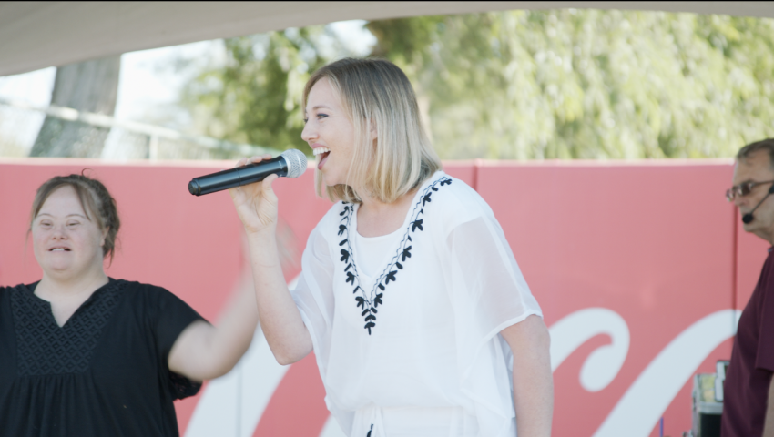 Hire Chelsea Robson - Singer/Songwriter in Phoenix, Arizona