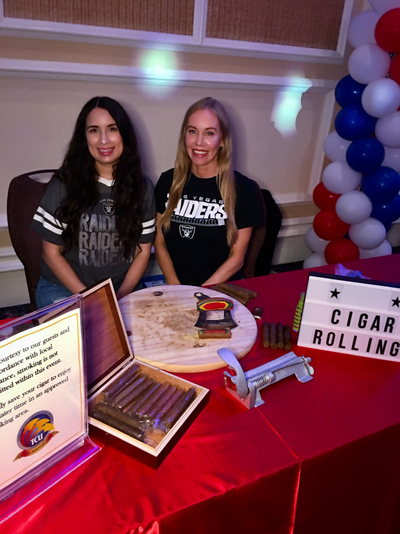 Hire Cigar Rollers - Live Cigar Rolling - Wedding Planner in Los ...