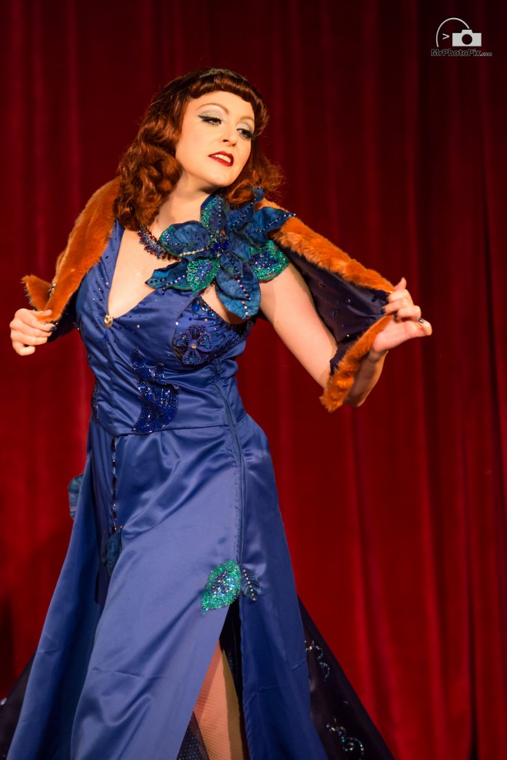 Hire Clara Coquette - Burlesque Entertainment in Brooklyn, New York