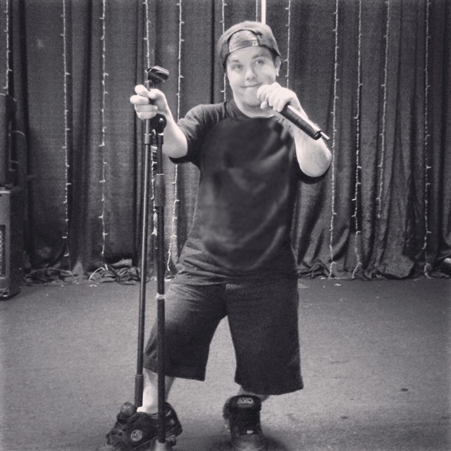 Hire Comedian Justin - Stand-Up Comedian in Riverside, California