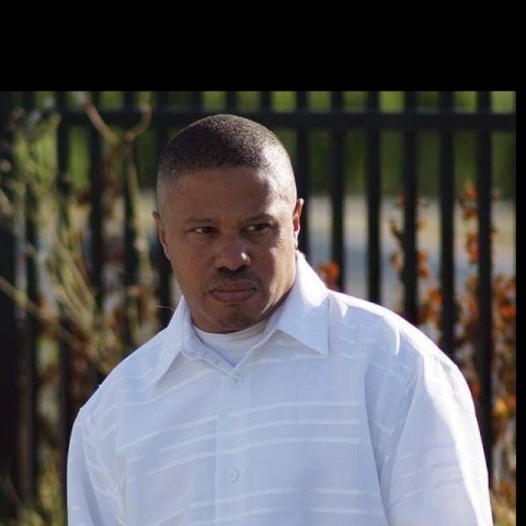 Hire Comedian Lonnie Webb - Stand-Up Comedian in Newark, Delaware