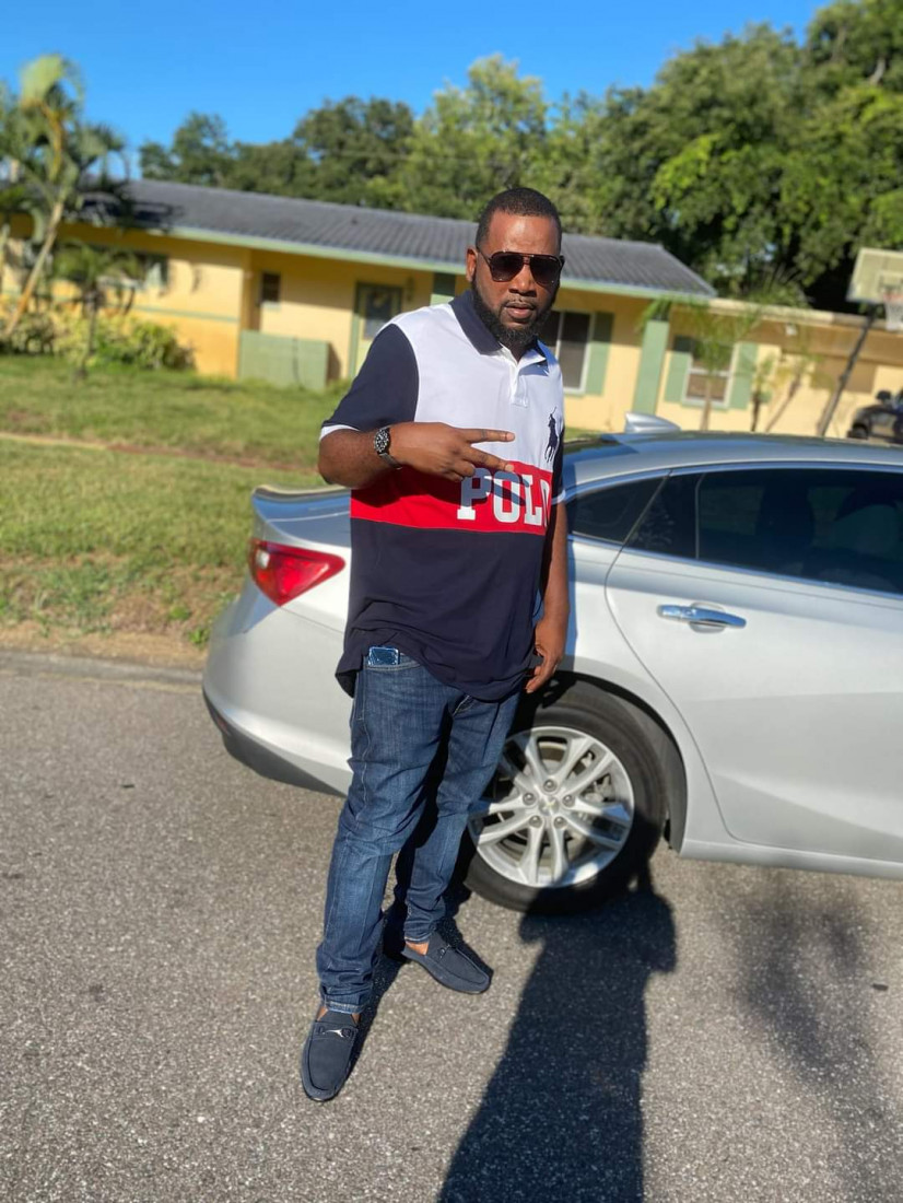 Hire Damion Davis - Comedian in St Petersburg, Florida