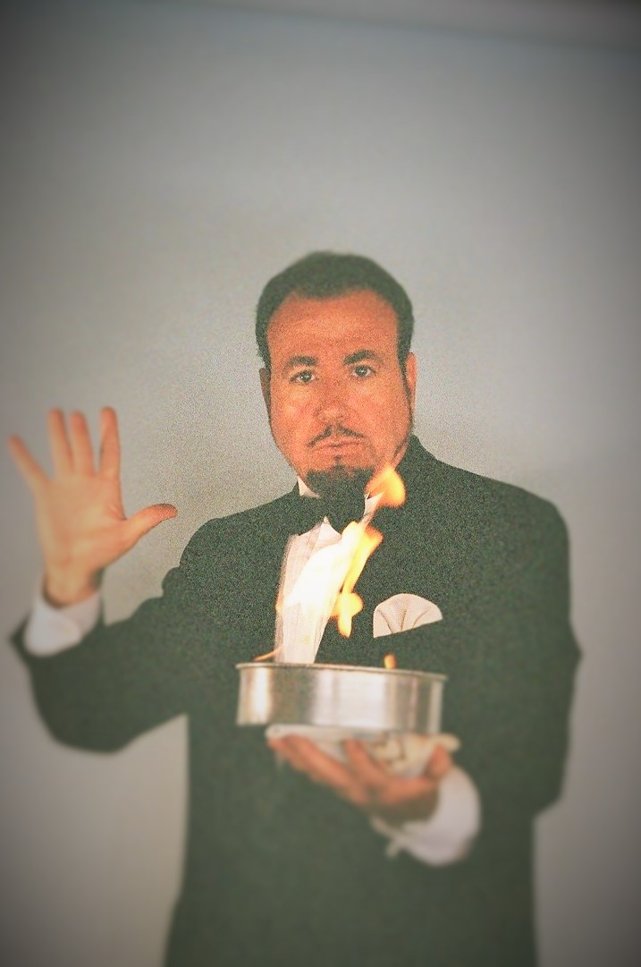 Hire Dan Ray Comedy Magician - Magician in Ventura, California