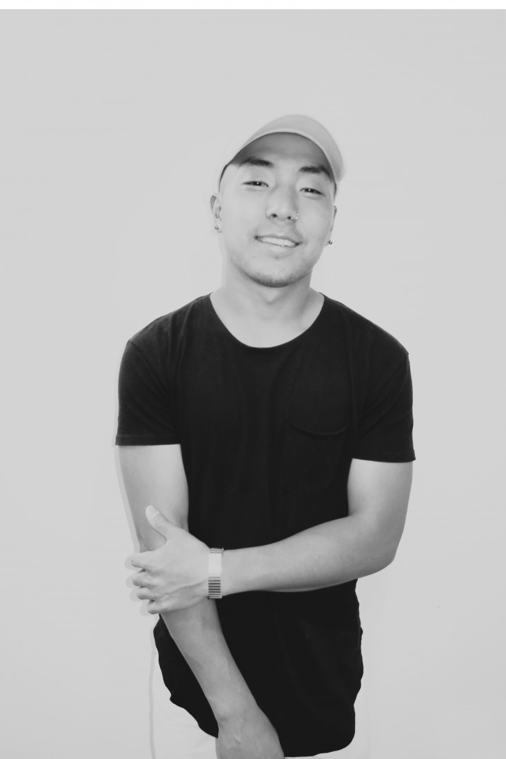 Hire Daniel Switch - Singing Guitarist in Minneapolis, Minnesota