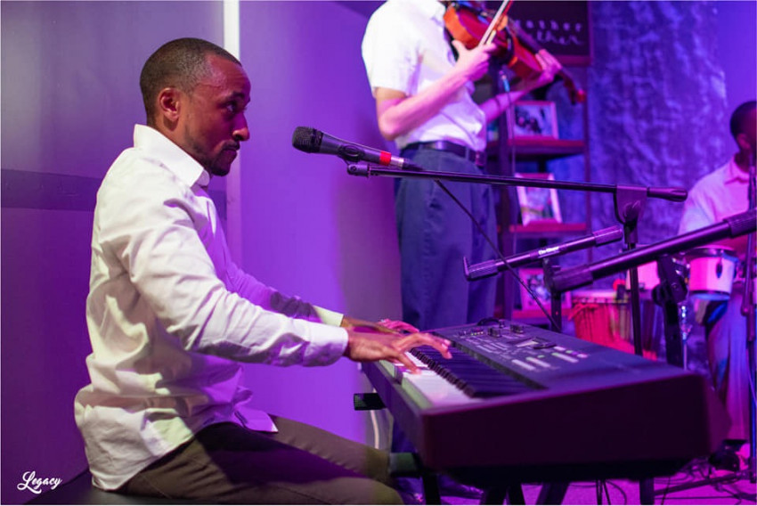 Hire David Johnson Music - Singing Pianist in Lynchburg, Virginia