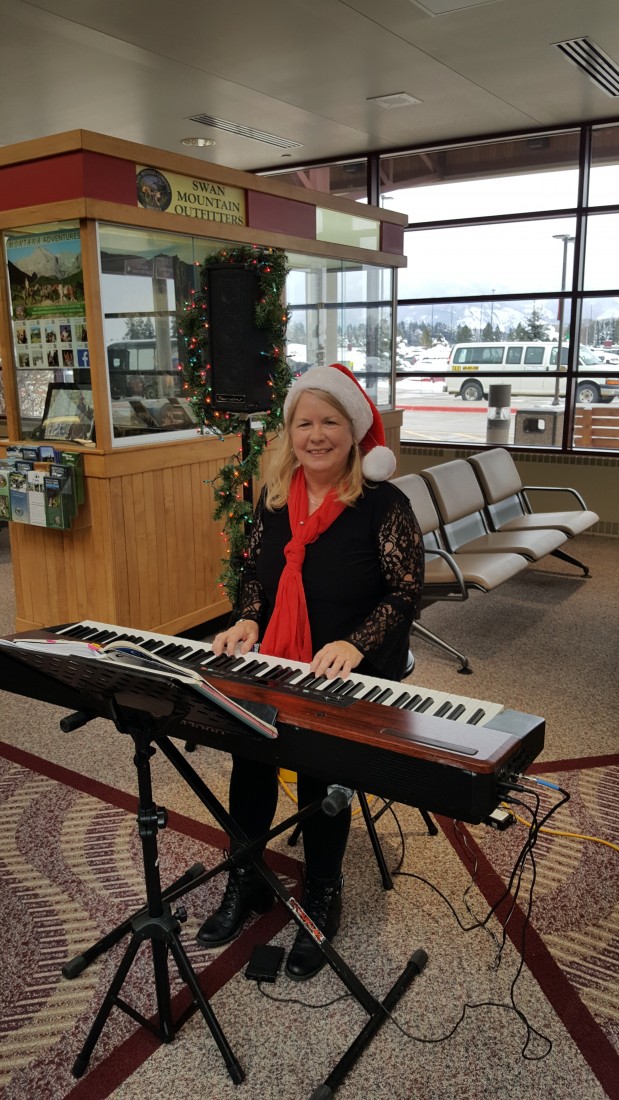 Hire Dee Fleming, vocalist, guitarist, pianist - Singing Guitarist in ...