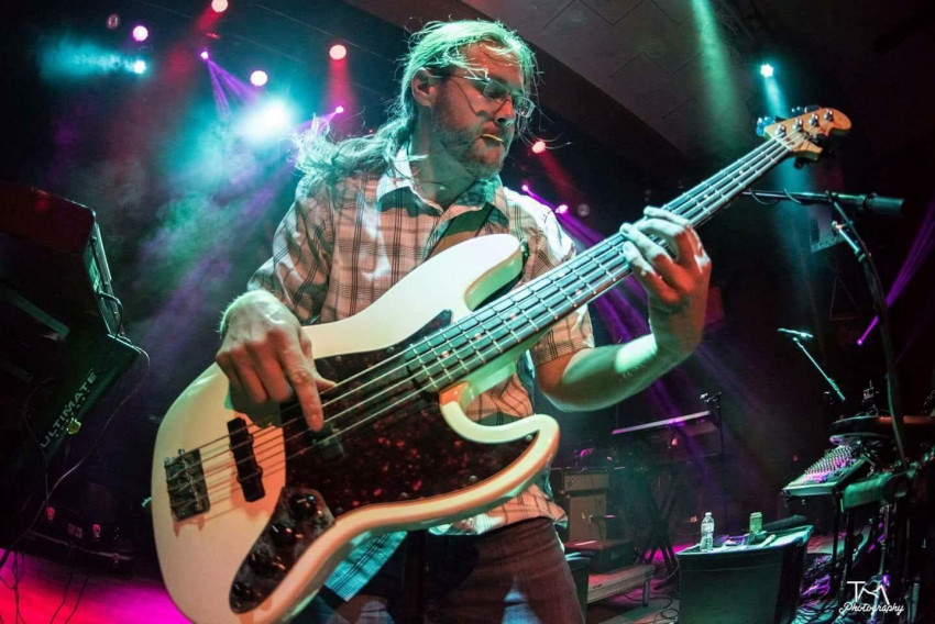 Hire Derick Howard - One Man Band in Columbus, Indiana