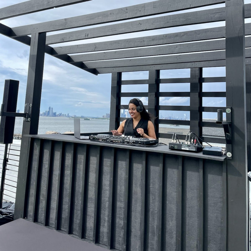 Hire Dj Avera Dj In Hoboken New Jersey