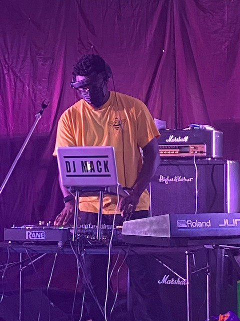 Hire DJ Mack of No Compromise Production - Mobile DJ in Conyers, Georgia