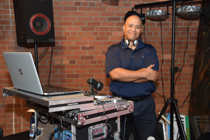Hire DJ Services... Let Us Entertain You!!! - Club DJ in Sacramento ...