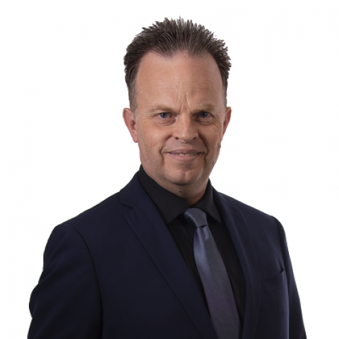 Hire Doug Roy - Master of The Unexpected - Corporate Magician in ...