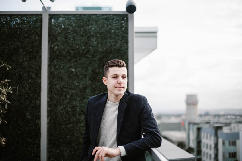 Hire Dylan Dunlap - Soulful Folk Singer - Singing Guitarist in Studio ...