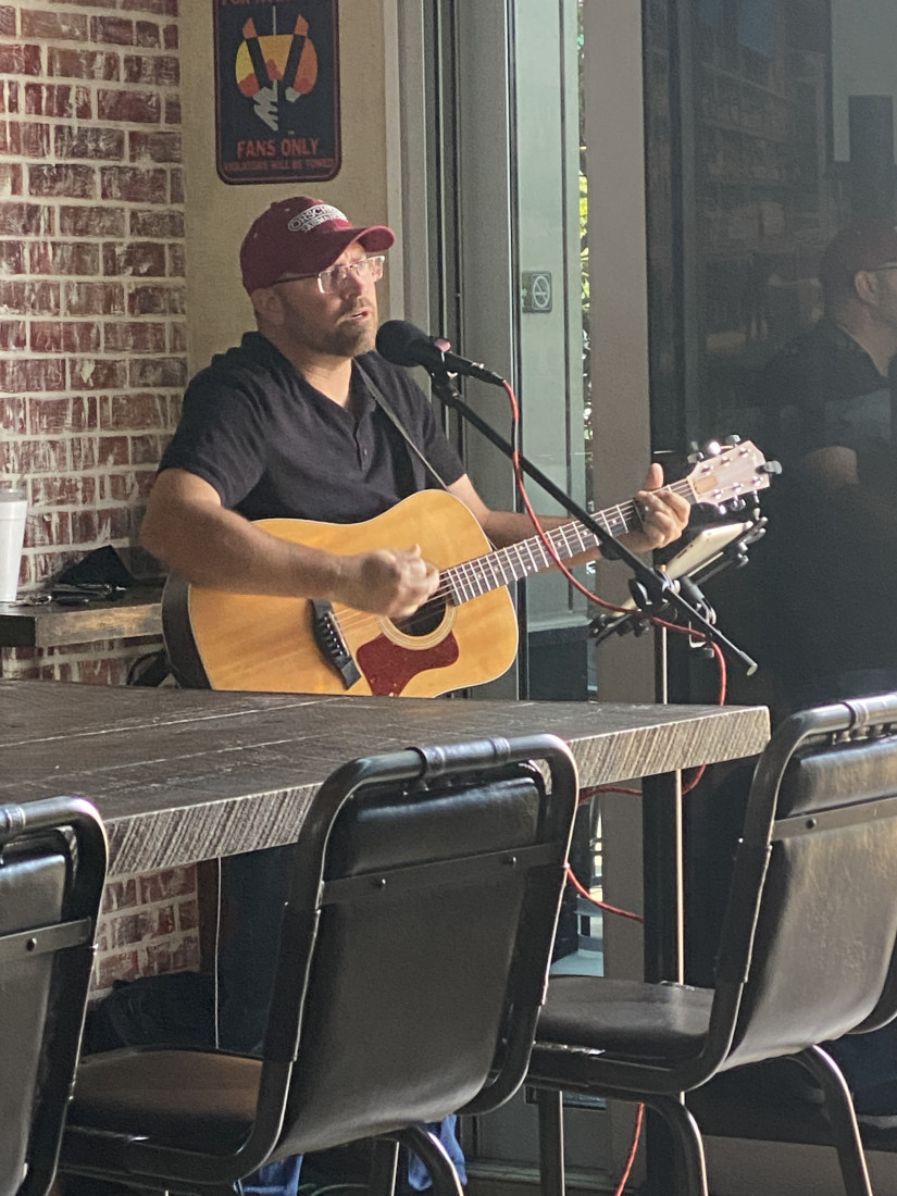 Hire Ed Daniels - Singing Guitarist in Las Vegas, Nevada