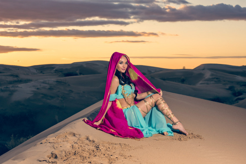 Hire Eliza Moon Belly Dancer - Fire Dancer in San Diego, California