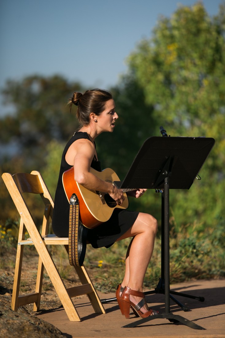 Hire Elizabeth Luppino, vocalist - Singing Guitarist in Littleton, Colorado