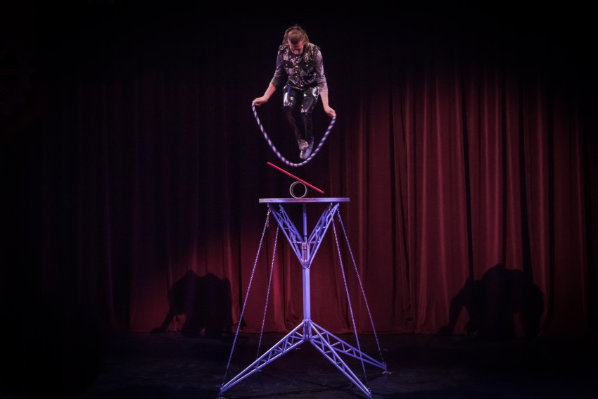 Hire EMCirque - Circus Entertainment in Las Vegas, Nevada