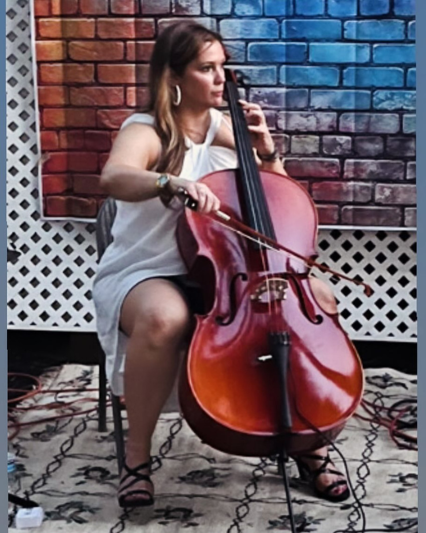Hire Emily Marcello (Emilythecellosinger) - Cellist in Smyrna, Georgia