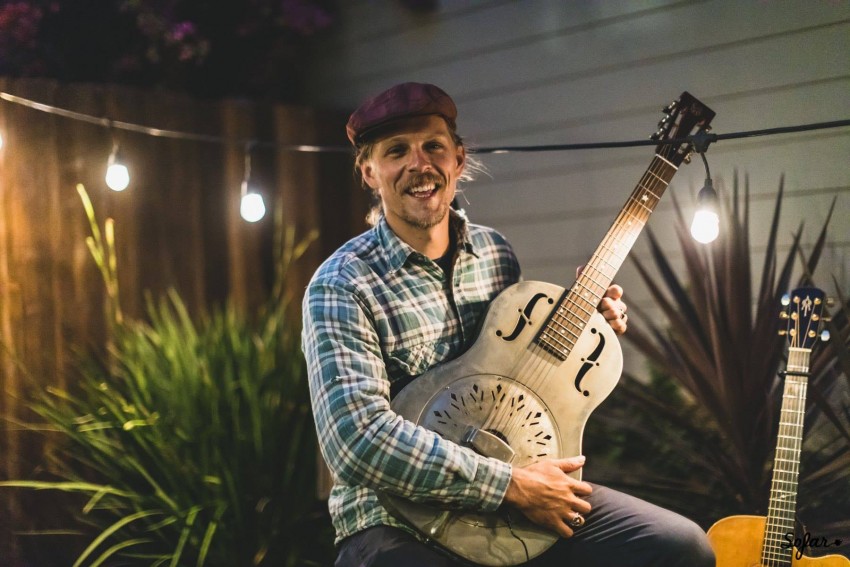Hire Eric Long - Singing Guitarist in San Francisco, California