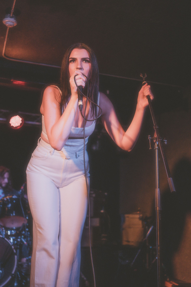 Hire Erica Knox • Pop/Folk Artist - Singer/Songwriter in Halton Hills ...